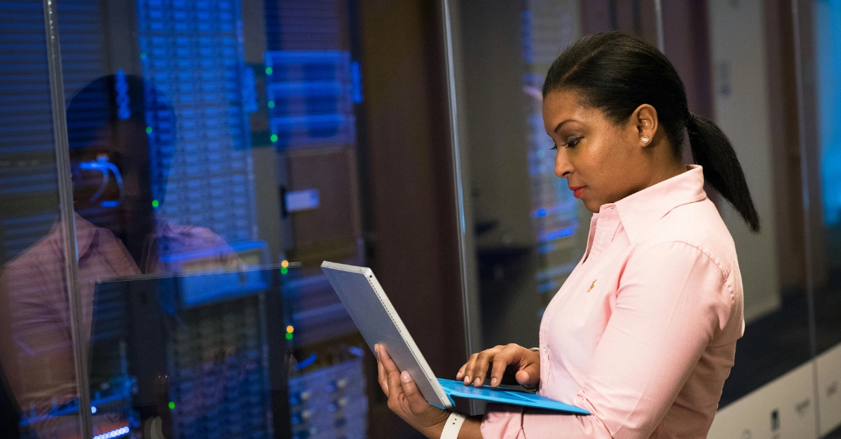 Network Engineer Indonesia: Pengertian, Peran Strategis, dan Prospek Karier